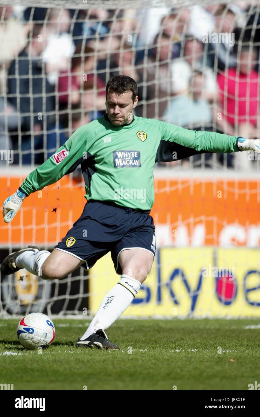 Football neil sullivan hi-res stock photography and images - Alamy