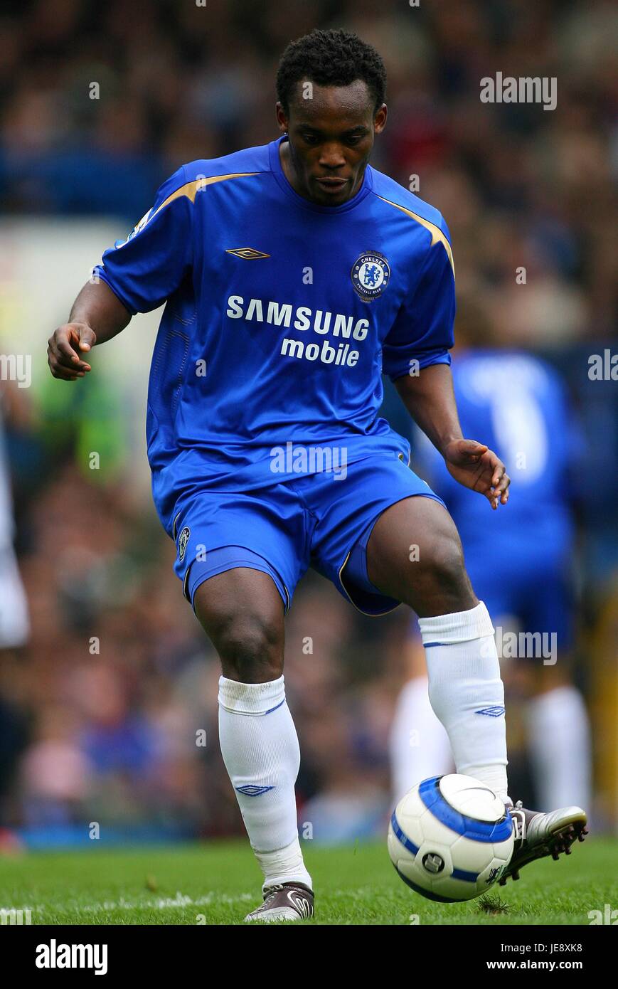 MICHAEL ESSIEN CHELSEA FC STAMFORD BRIDGE CHELSEA LONDON ENGLAND 11 ...