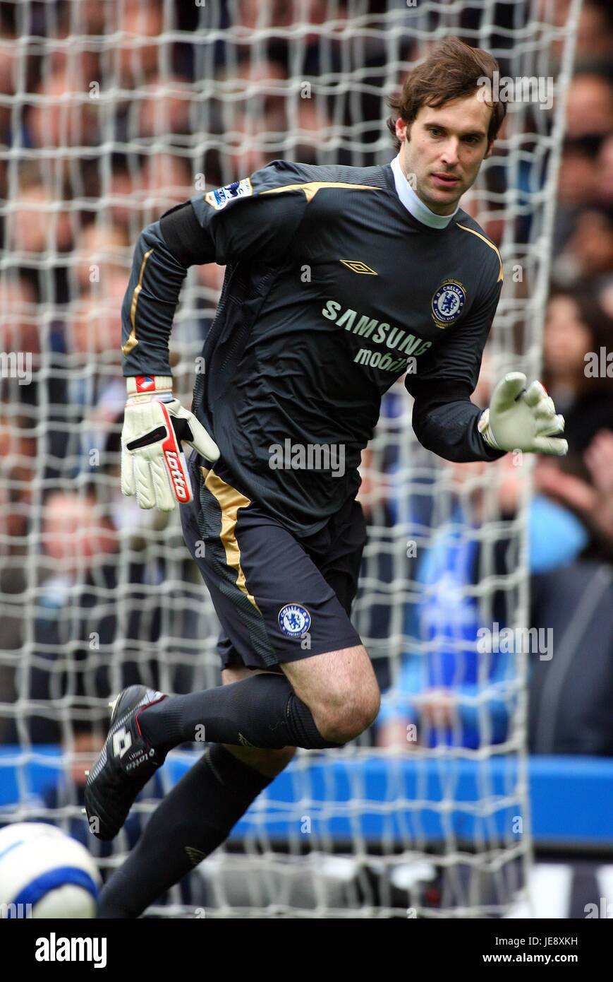 PETR CECH CHELSEA FC STAMFORD BRIDGE CHELSEA LONDON ENGLAND 11 March 2006 Stock Photo - Alamy
