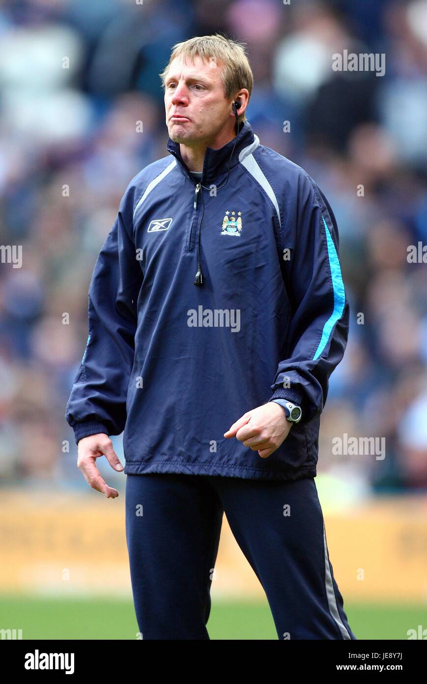 STUART PEARCE MANCHESTER CITY MANAGER SPORTS CITY MANCHESTER ENGLAND 05 ...