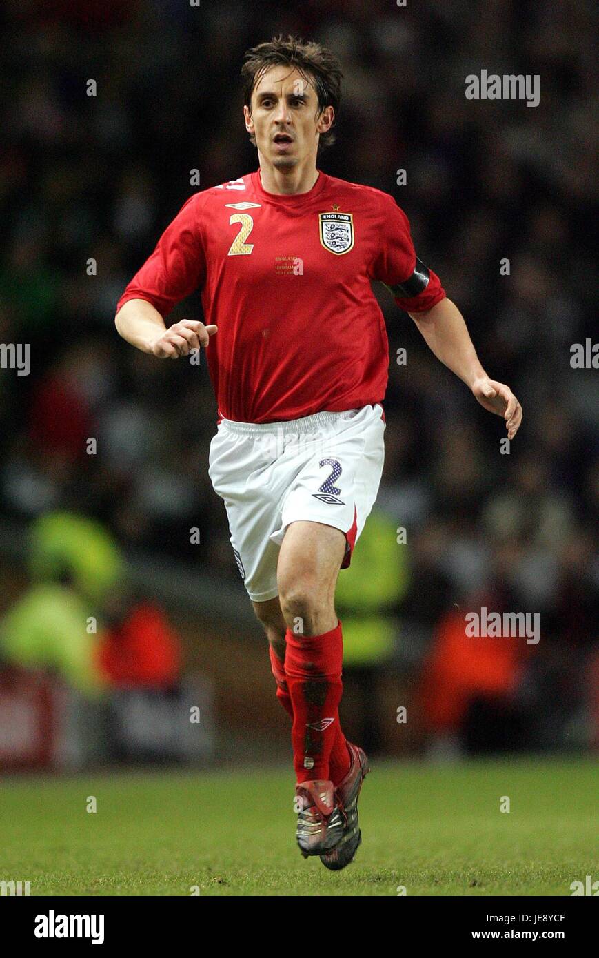 GARY NEVILLE ENGLAND & MANCHESTER UNITED FC ANFIELD LIVERPOOL ENGLAND ...