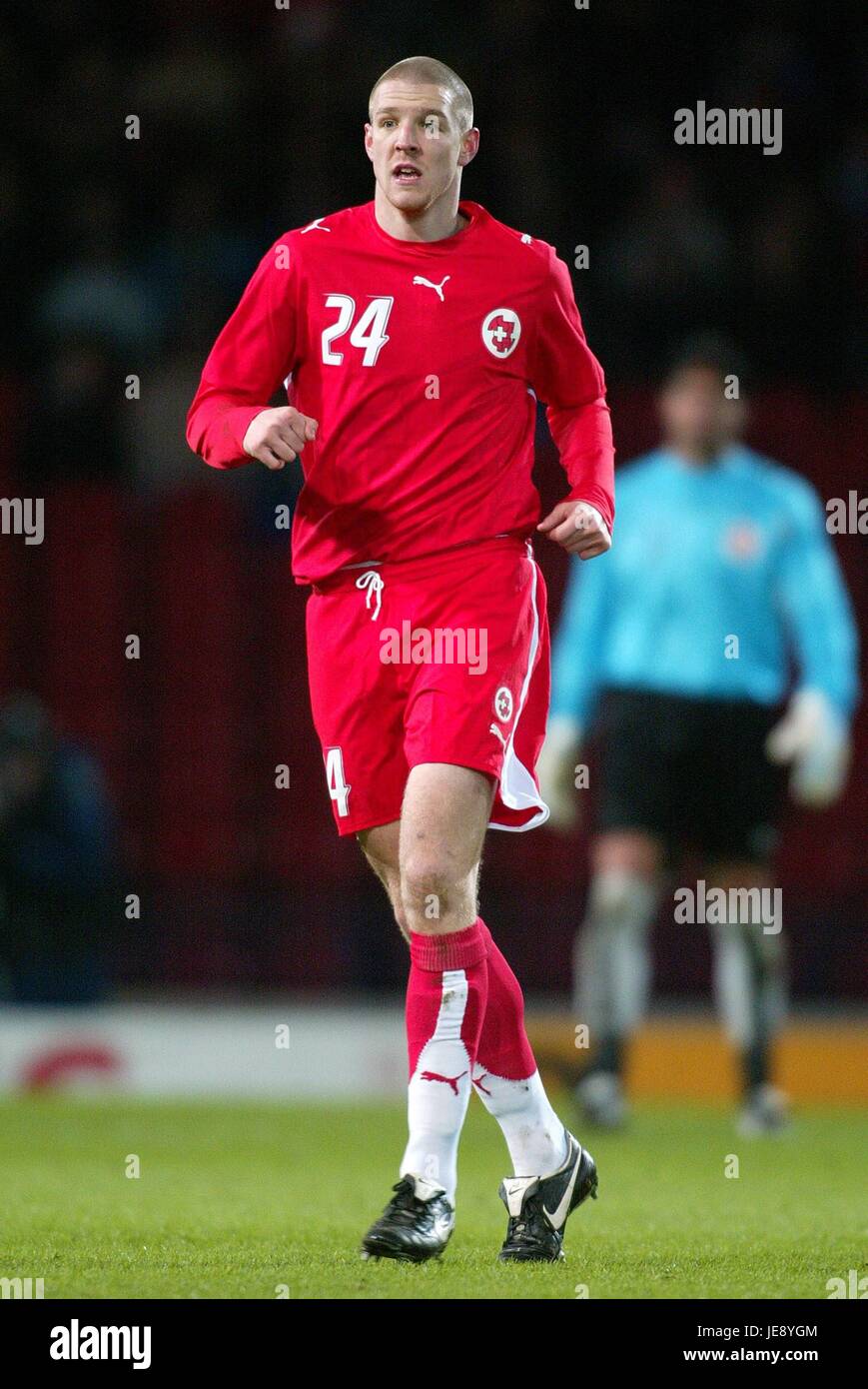 PHILIPPE SENDEROS SWITZERLAND & ARSENAL FC HAMPDEN PARK GLASGOW ...