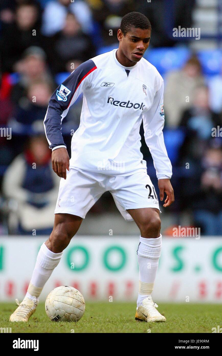 RICARDO VAZ TE BOLTON WANDERERS FC REEBOK STADIUM BOLTON ENGLAND 18 ...