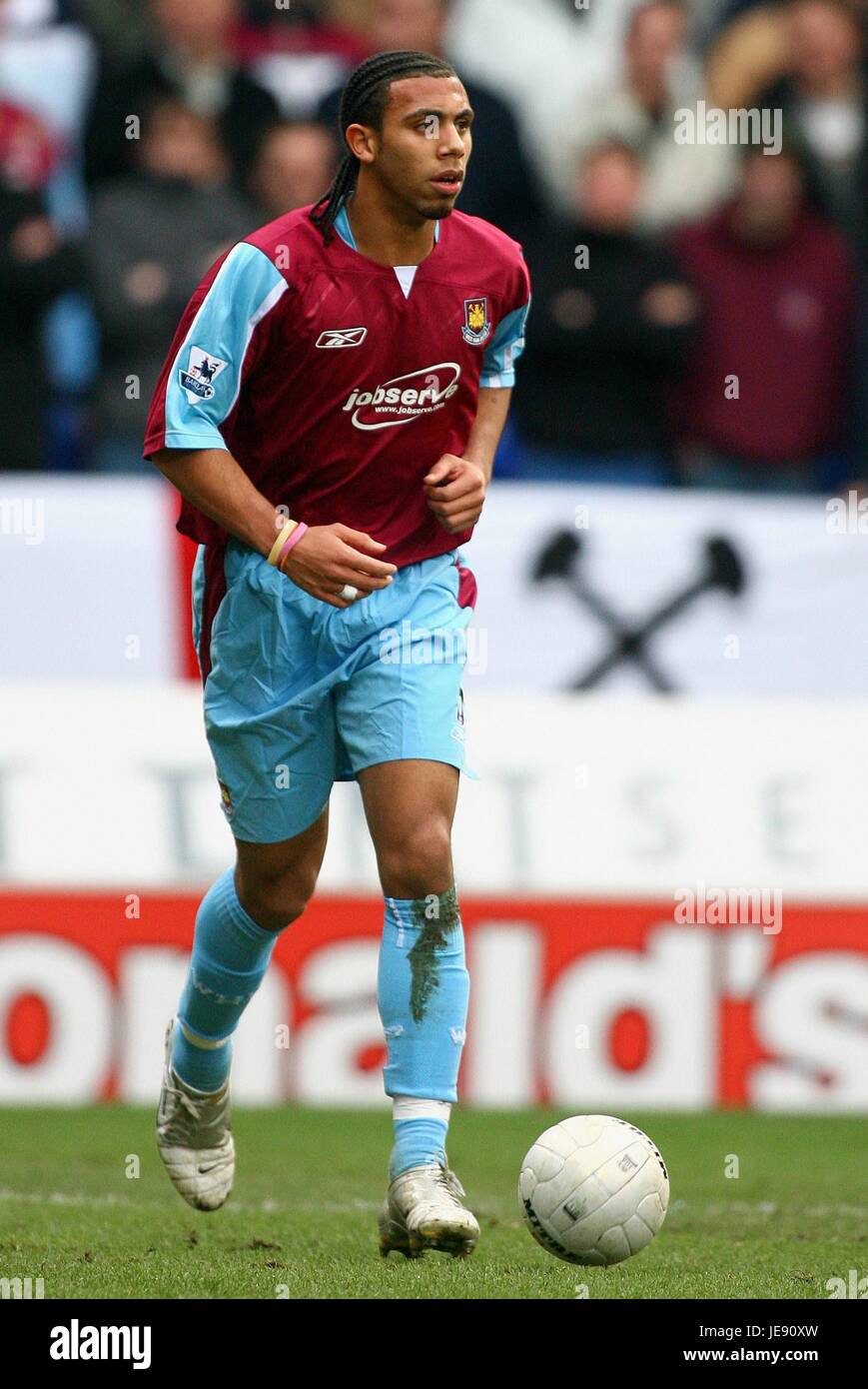 Anton ferdinand west ham hi-res stock photography and images - Alamy