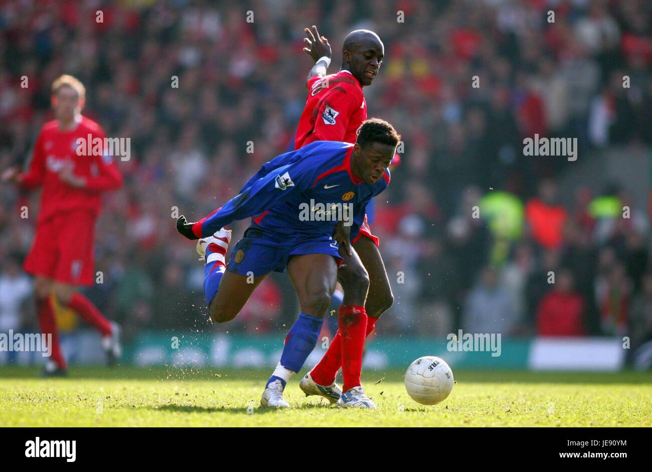 LOUIS SAHA & MOHAMED SISSOKO LIVERPOOL V MANCHESTER UTD ANFIELD ...