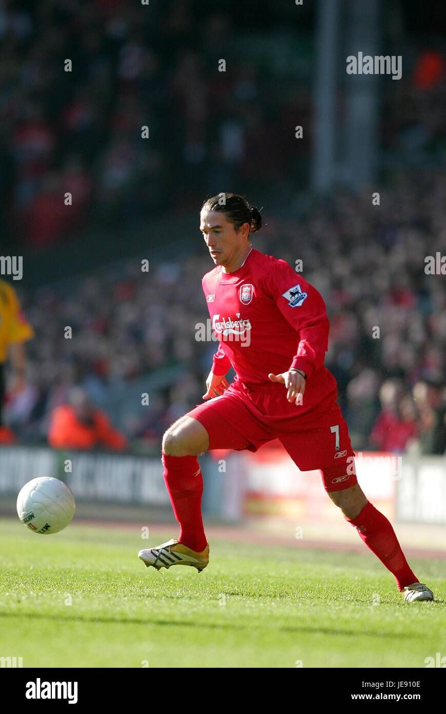 HARRY KEWELL LIVERPOOL FC ANFIELD LIVERPOOL ENGLAND 18 February 2006 ...