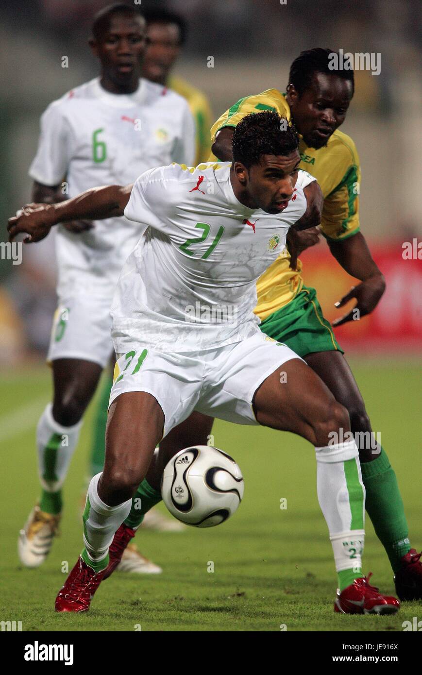 HABIB BEYE & SHINGAYI KAONDERA ZIMBABWE V SENEGAL PORT-SAID EGYPT 23 ...