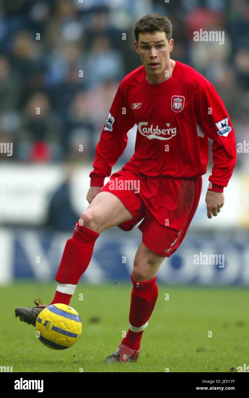 STEVE FINNAN LIVERPOOL FC JJB STADIUM WIGAN ENGLAND 11 February 2006 ...