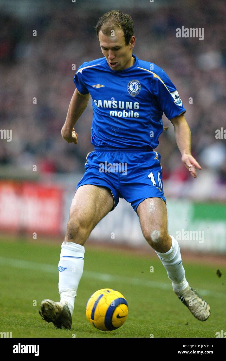 ARJEN ROBBEN CHELSEA FC RIVERSIDE STADIUM MIDDLESBROUGH ENGLAND 11 ...