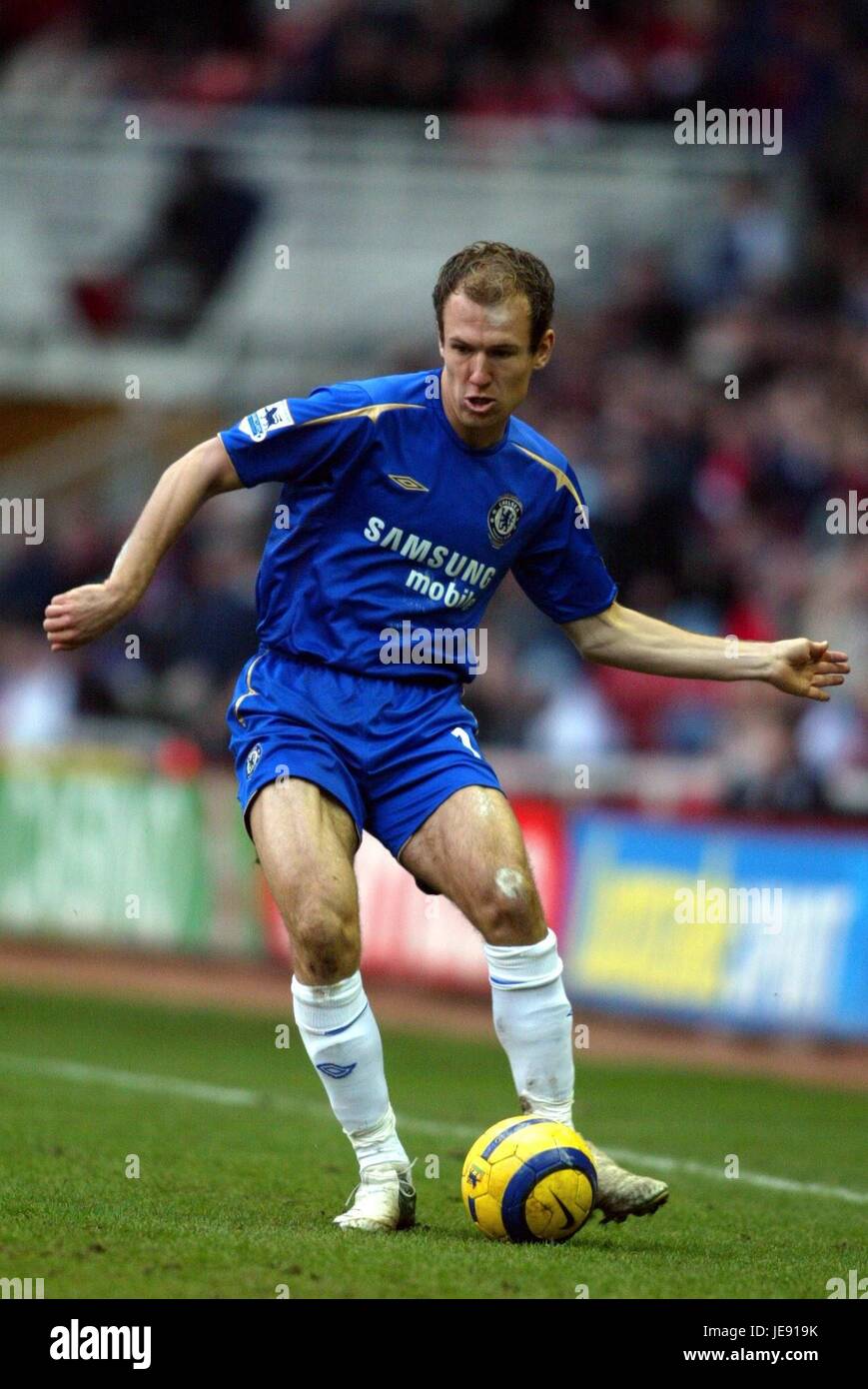 ARJEN ROBBEN CHELSEA FC RIVERSIDE STADIUM MIDDLESBROUGH ENGLAND 11 ...