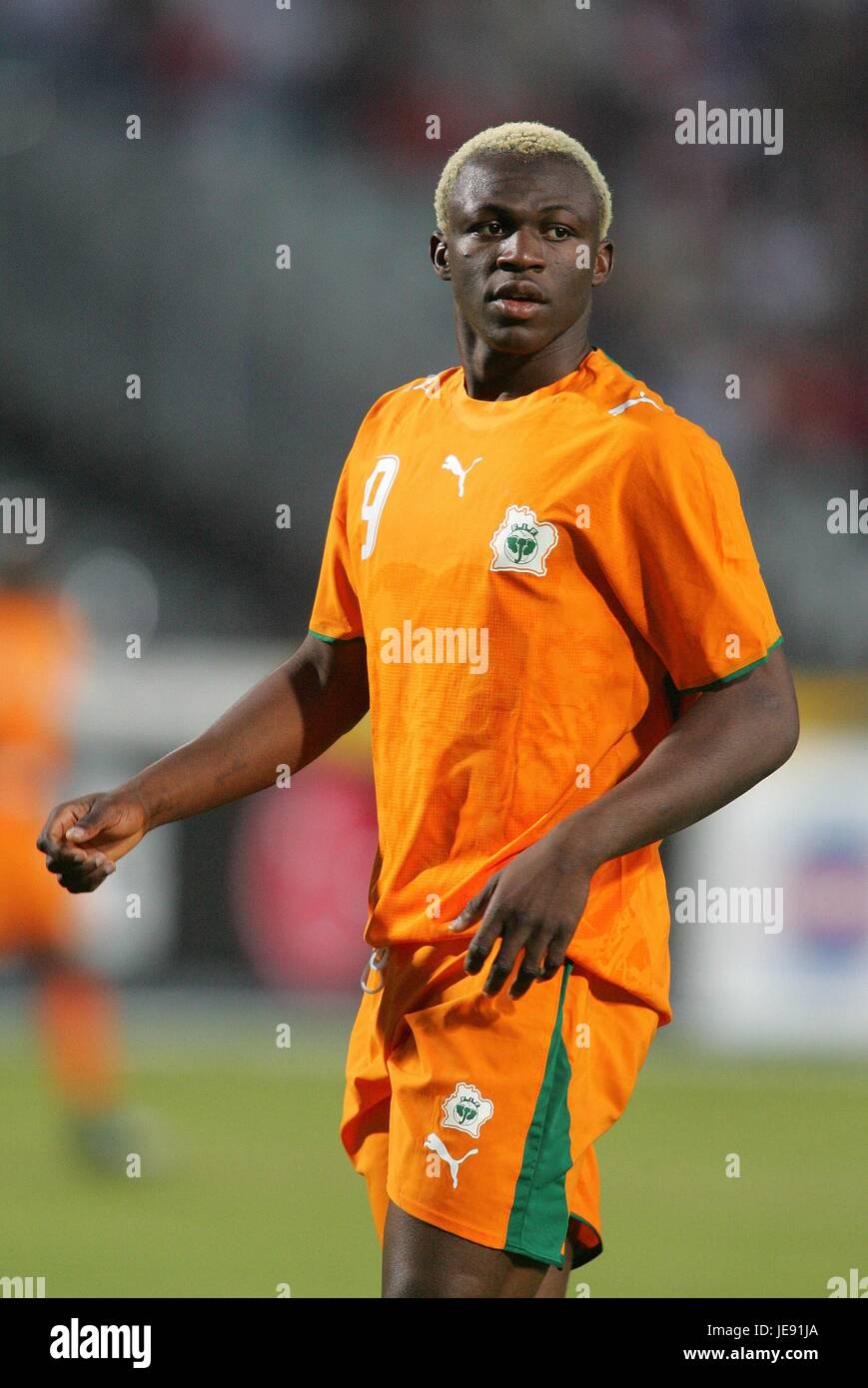 AROUNA KONE IVORY COAST CAIRO STADIUM CAIRO EGYPT 24 January 2006 Stock ...
