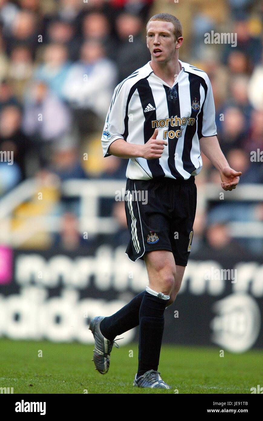 PETER RAMAGE NEWCASTLE UNITED FC ST JAMES PARK NEWCASTLE ENGLAND 04 ...