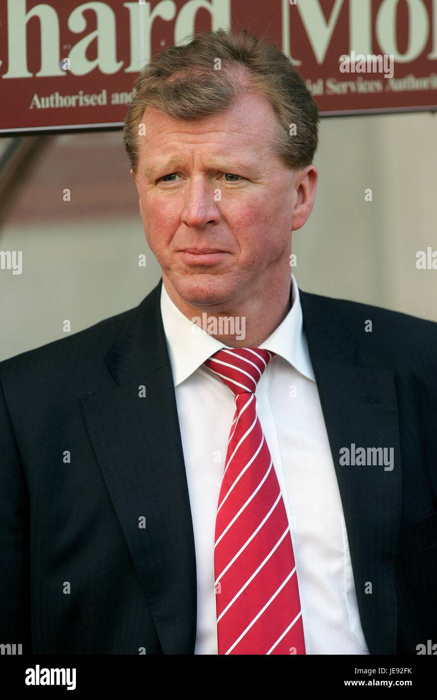STEVE MCCLAREN MIDDLESBROUGH FC MANAGER RICOH STADIUM COVENTRY ENGLAND ...