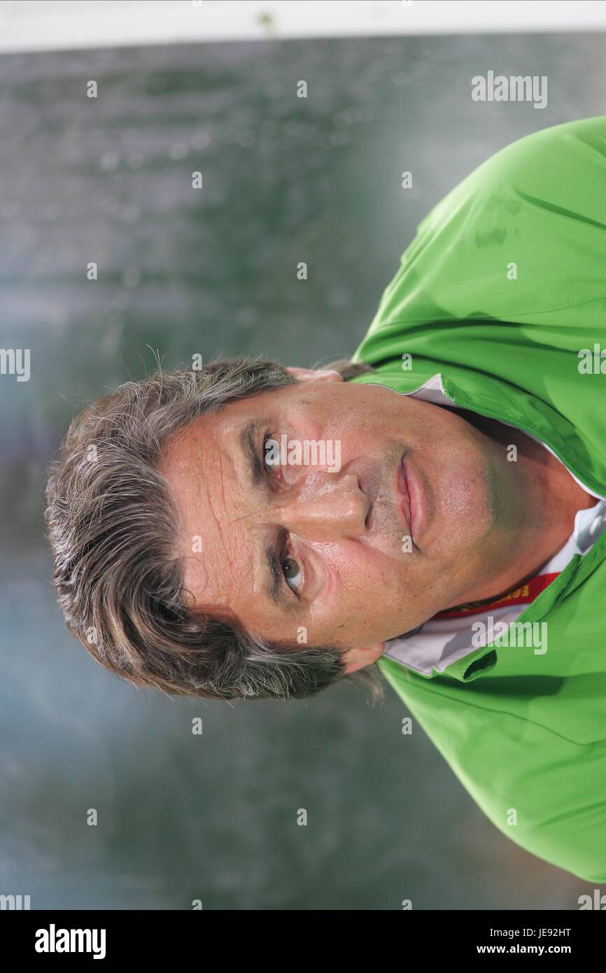 Ivory coast international football team hi-res stock photography and ...