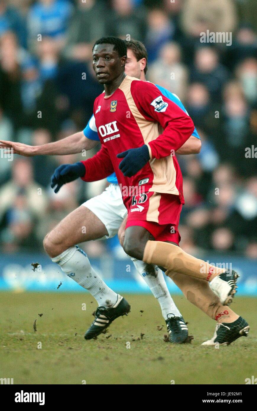 BENJANI MWARUWARI PORTSMOUTH FC ST ANDREWS BIRMINGHAM ENGLAND 21 ...