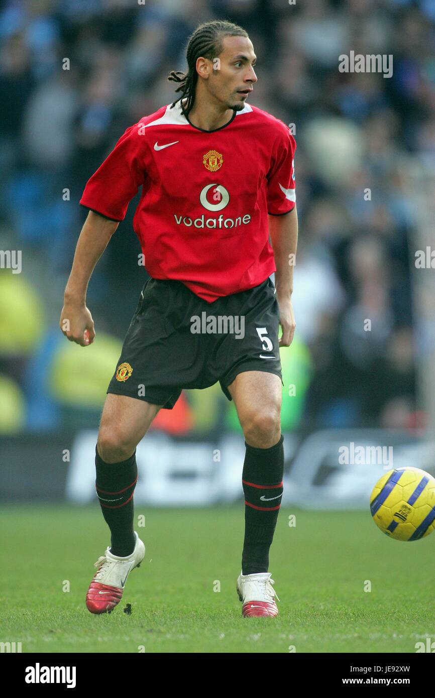 RIO FERDINAND MANCHESTER UNITED FC CITY OF MANCHESTER STADIUM ...