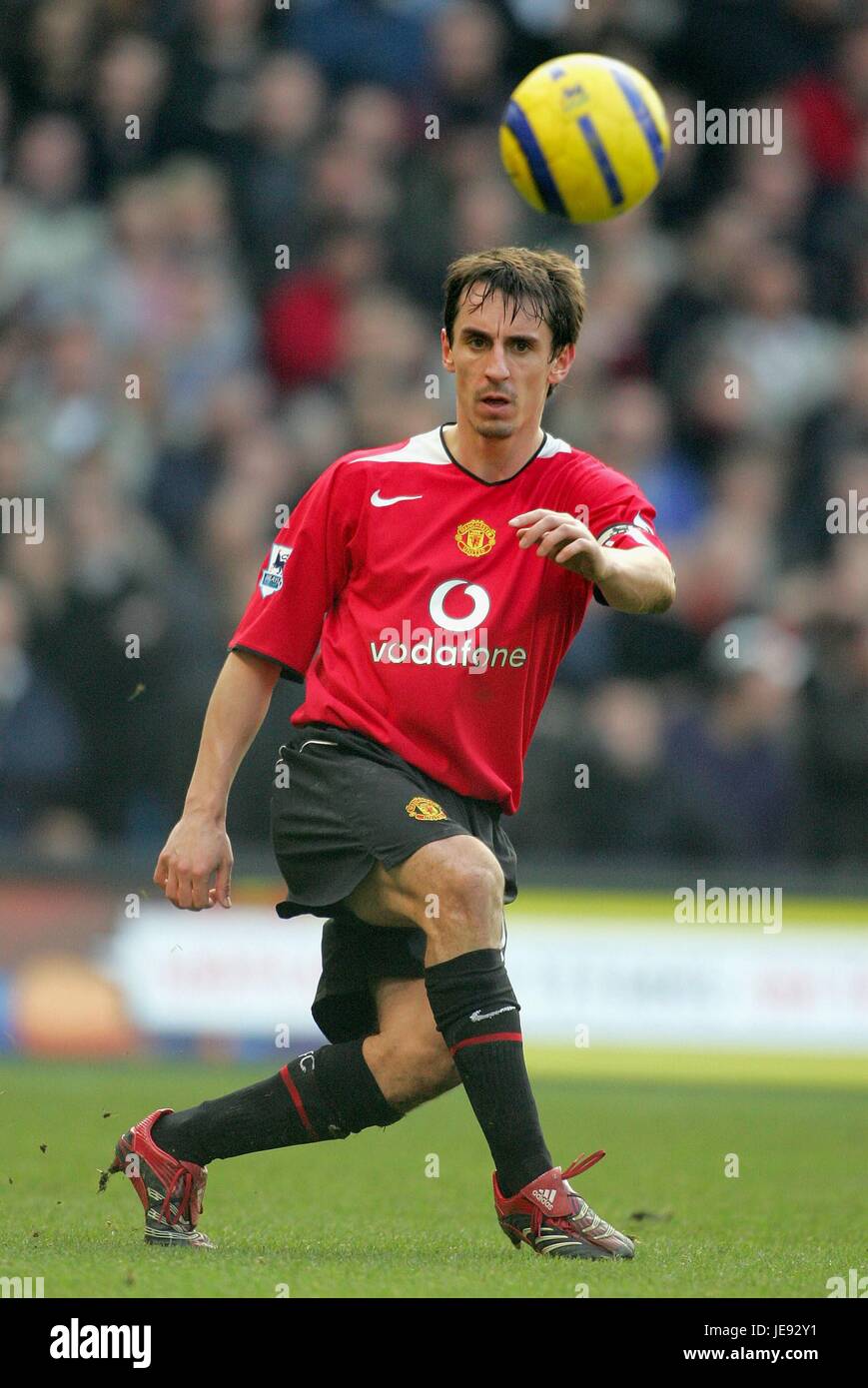 Gary neville manchester city 2006 hi-res stock photography and images ...