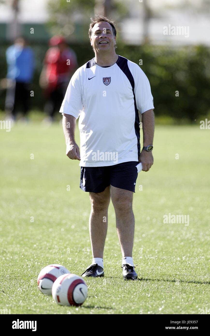 BRUCE ARENA U.S. MANAGER HOME DEPOT CENTRE CARSON LOS ANGELES USA 06 ...