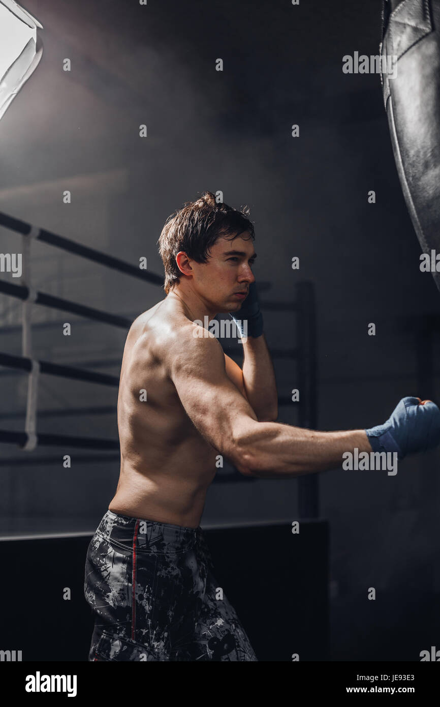 Boxing workout hi-res stock photography and images - Alamy