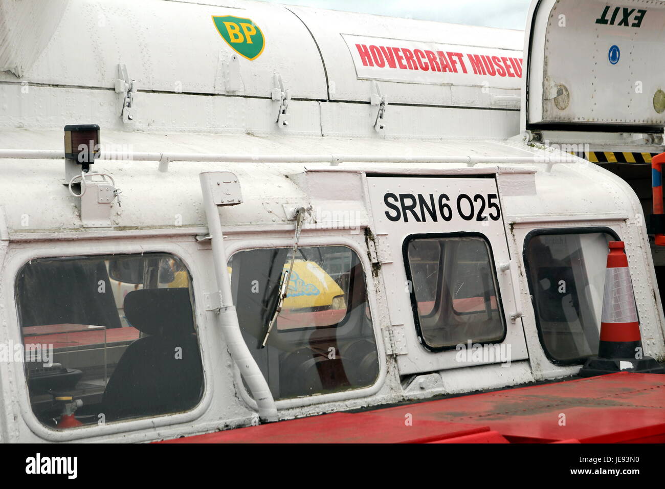 Hms daedalus hi-res stock photography and images - Alamy