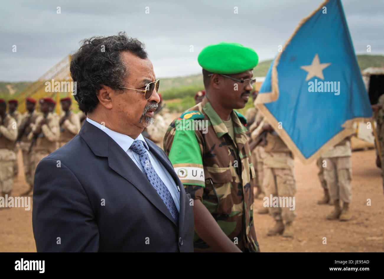 Somali red crescent team hi-res stock photography and images - Alamy