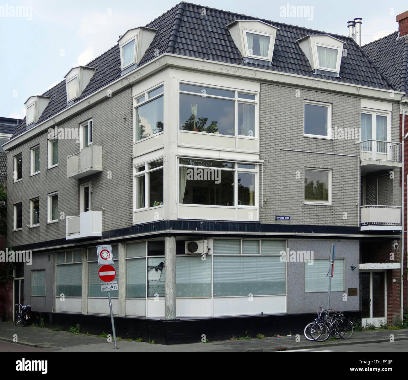 Drawing Eigen Haard High Resolution Stock Photography and Images - Alamy