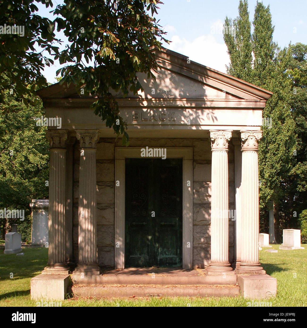 Homewood Cemetery, located in Pittsburgh, Pennsylvania, is known for ...