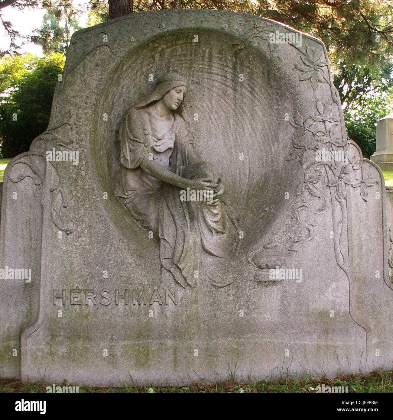 This image shows the Hershman family plot at Homewood Cemetery ...