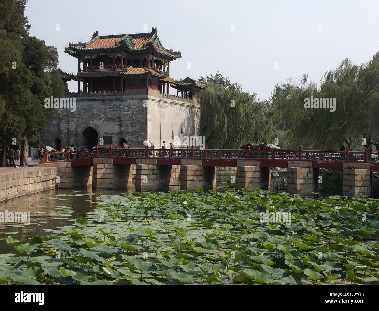 Wenchang Ge, also known as Wenchang Tower, is located in the Kunming Hu ...