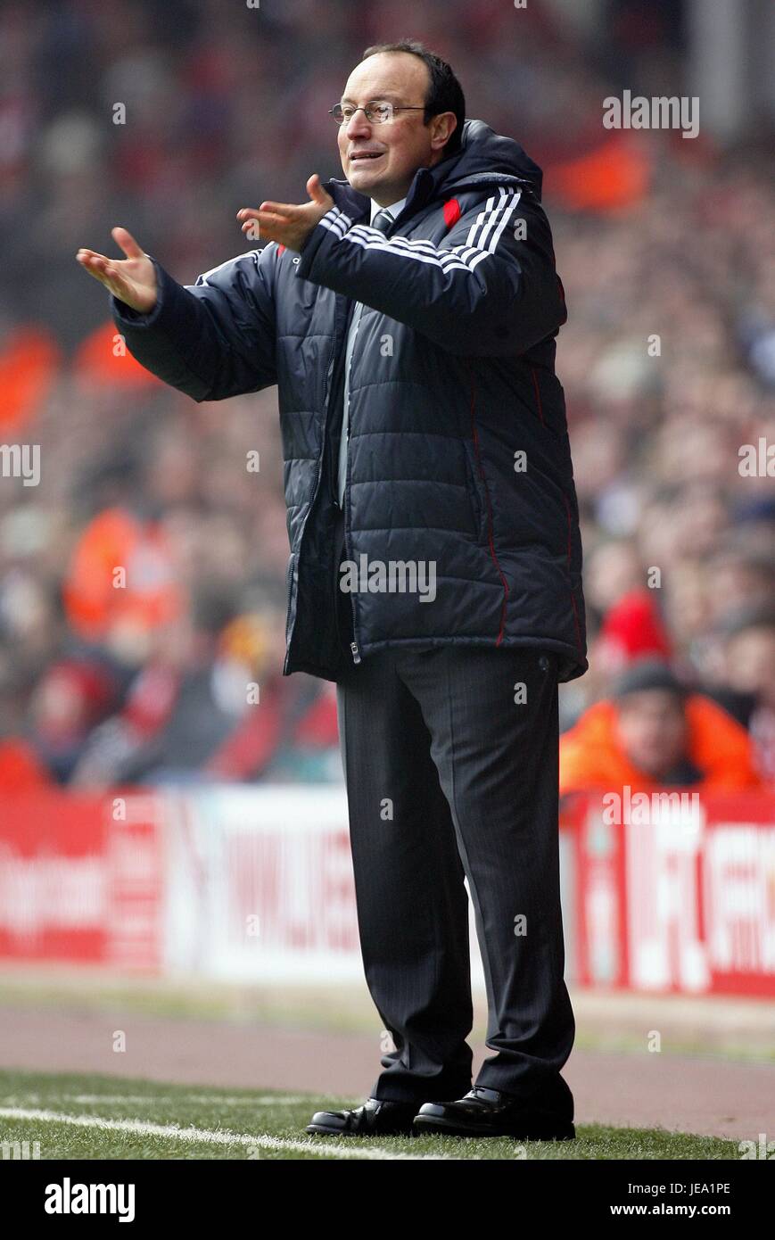 RAFAEL BENITEZ LIVERPOOL FC COACH ANFIELD LIVERPOOL ENGLAND 03 February ...
