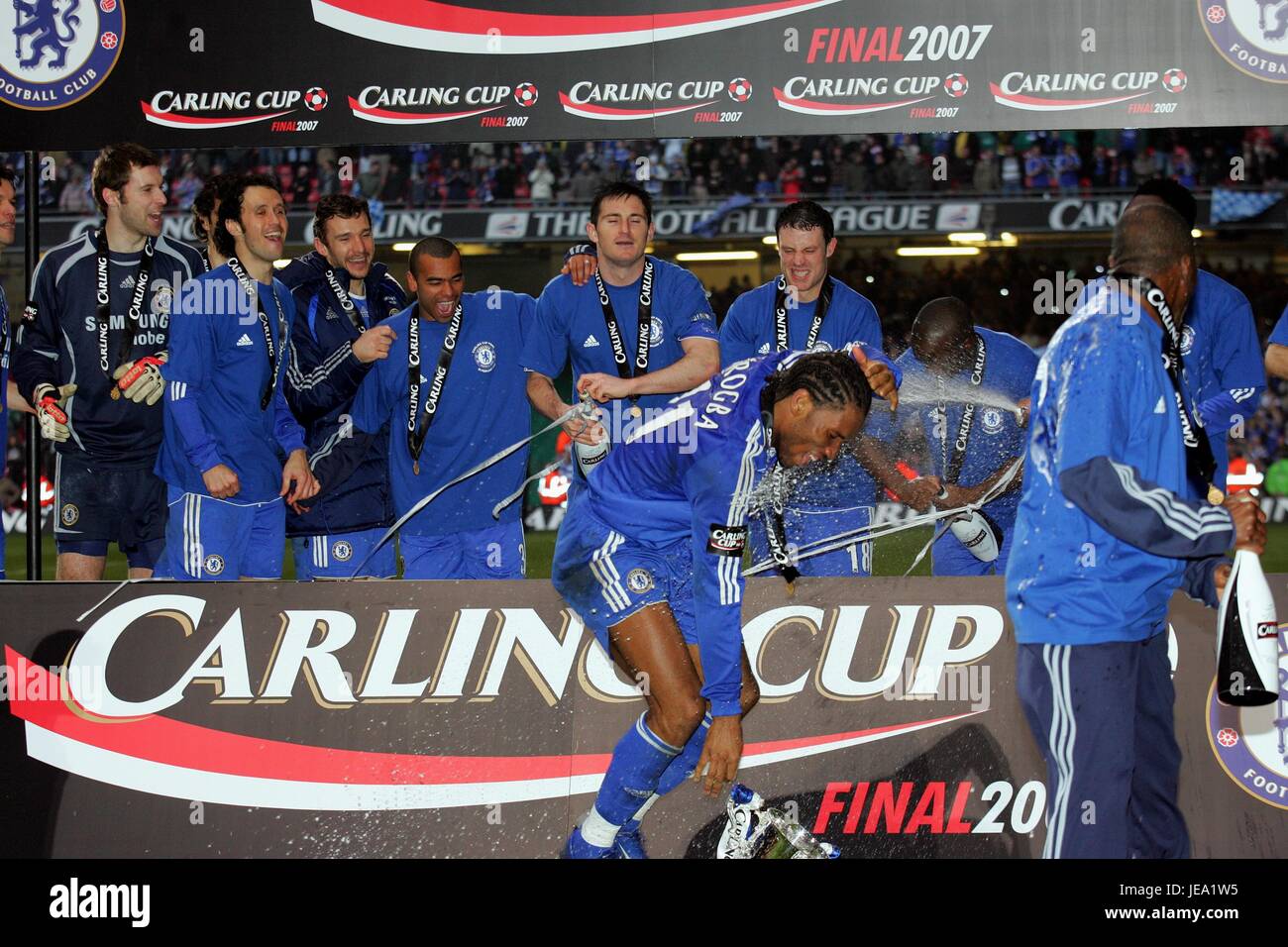 Chelsea players celebrate win hi-res stock photography and images - Alamy