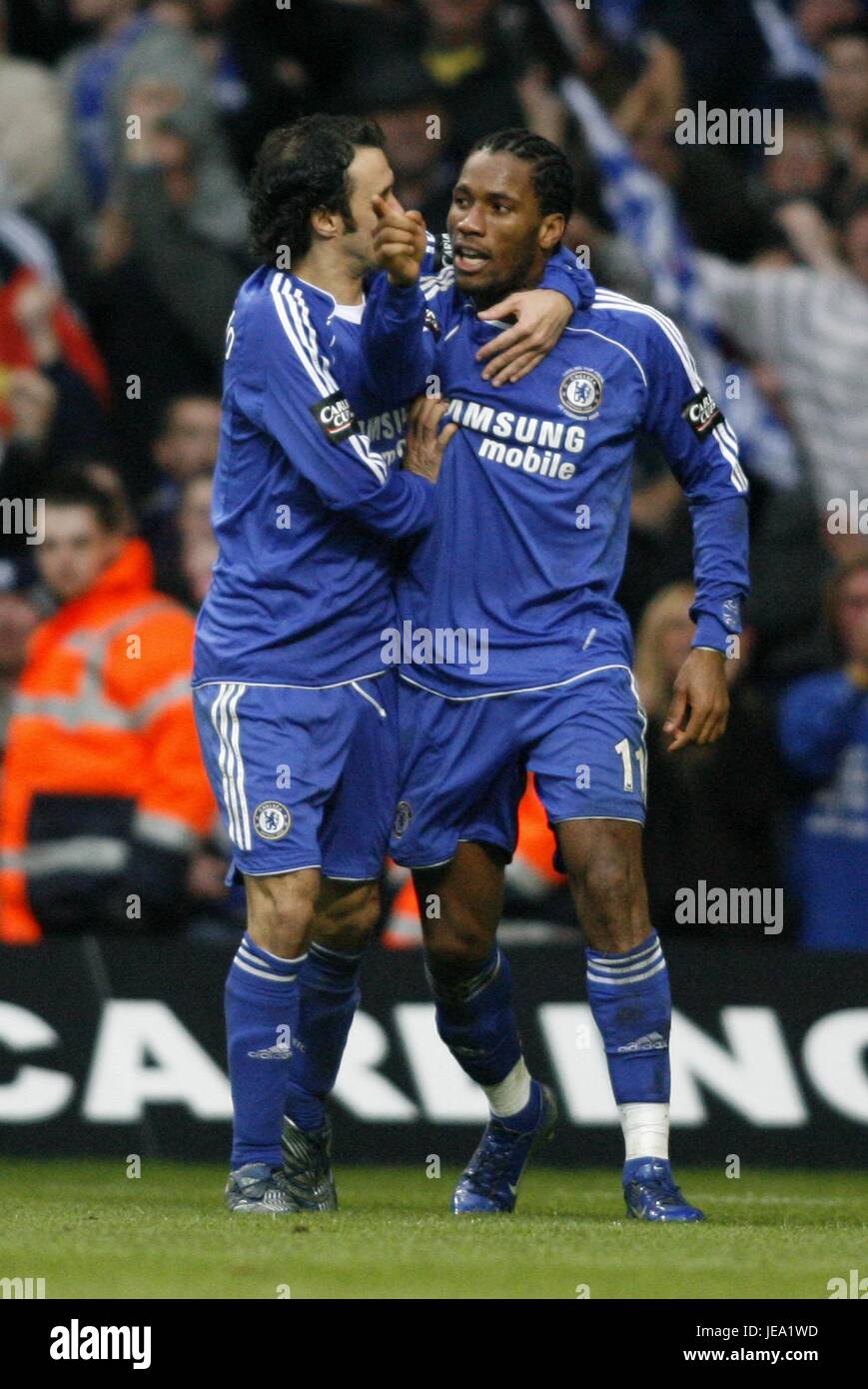 Didier drogba arsenal hi-res stock photography and images - Alamy