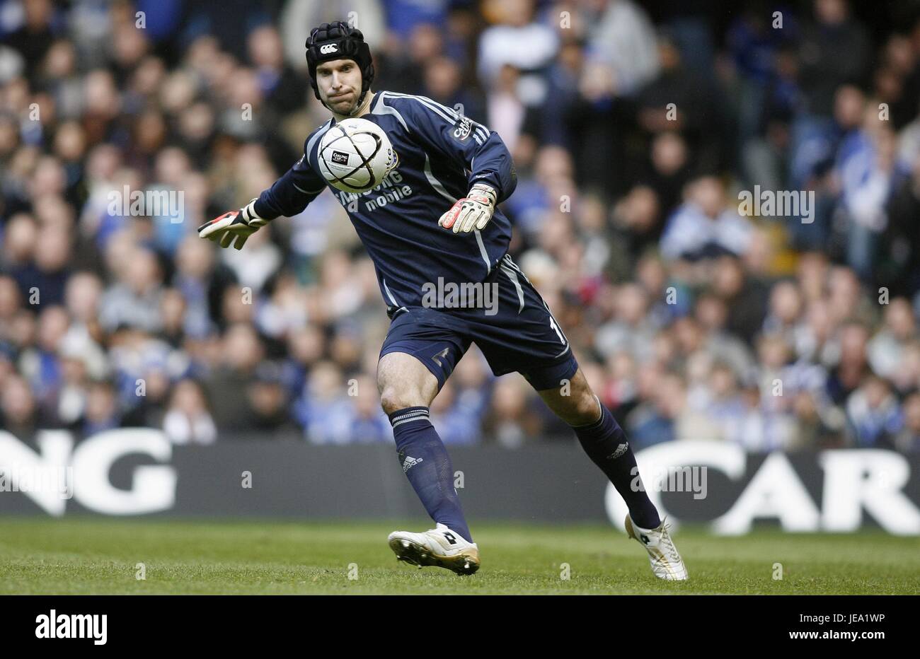 PETR CECH CHELSEA FC MILLENNIUM STADIUM CARDIFF WALES 25 February 2007 ...