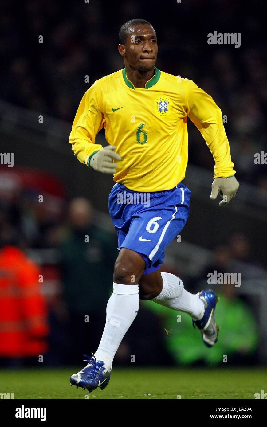 GILBERTO BRAZIL & HERTHA BERLIN THE EMIRATES STADIUM ARSENAL LONDON 06 ...