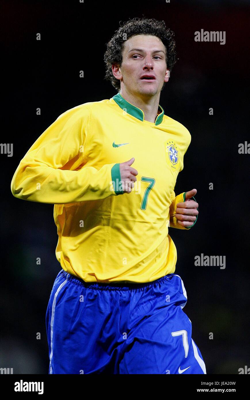 ELANO BRAZIL & SHAKHTAR DONETSK THE EMIRATES STADIUM ARSENAL LONDON 06 ...