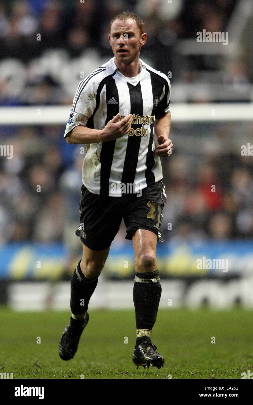 NICKY BUTT NEWCASTLE UNITED FC ST JAMES PARK NEWCASTLE ENGLAND 10 ...