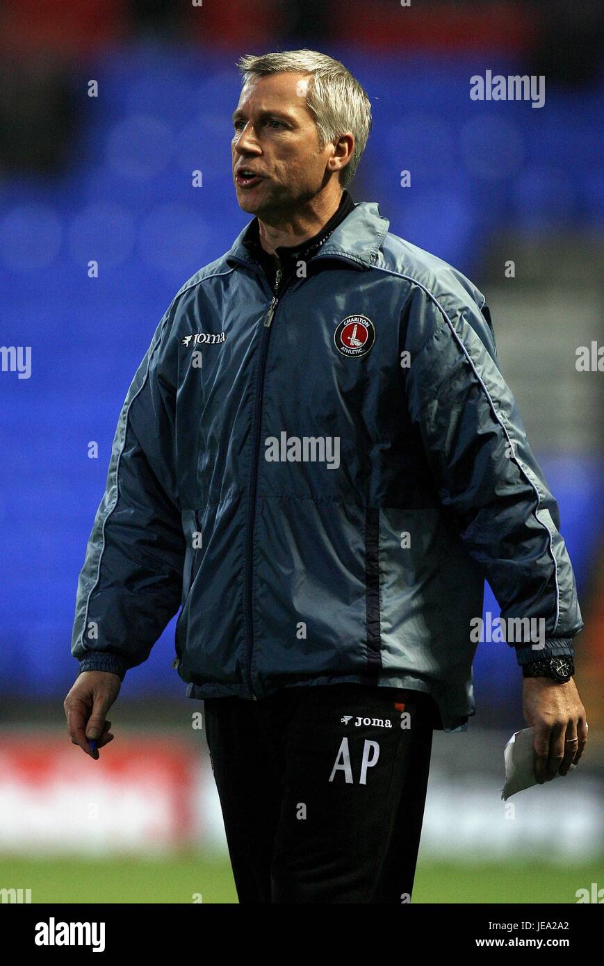 Alan pardew charlton hi-res stock photography and images - Alamy Alan pardew charlton hi-res stock photography and images - Alamy