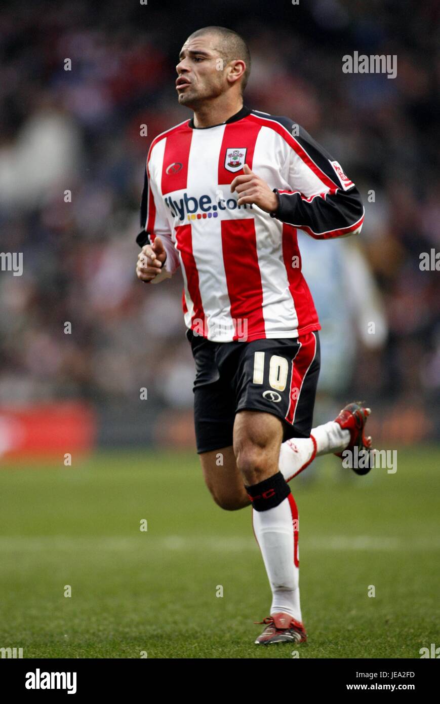 JERMAINE WRIGHT SOUTHAMPTON FC CITY OF MANCHESTER STADIUM MANCHESTER ...