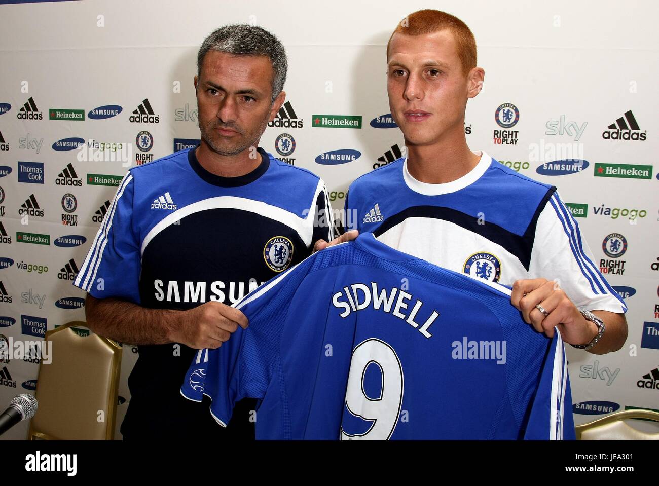 Steve sidwell chelsea hi-res stock photography and images - Alamy