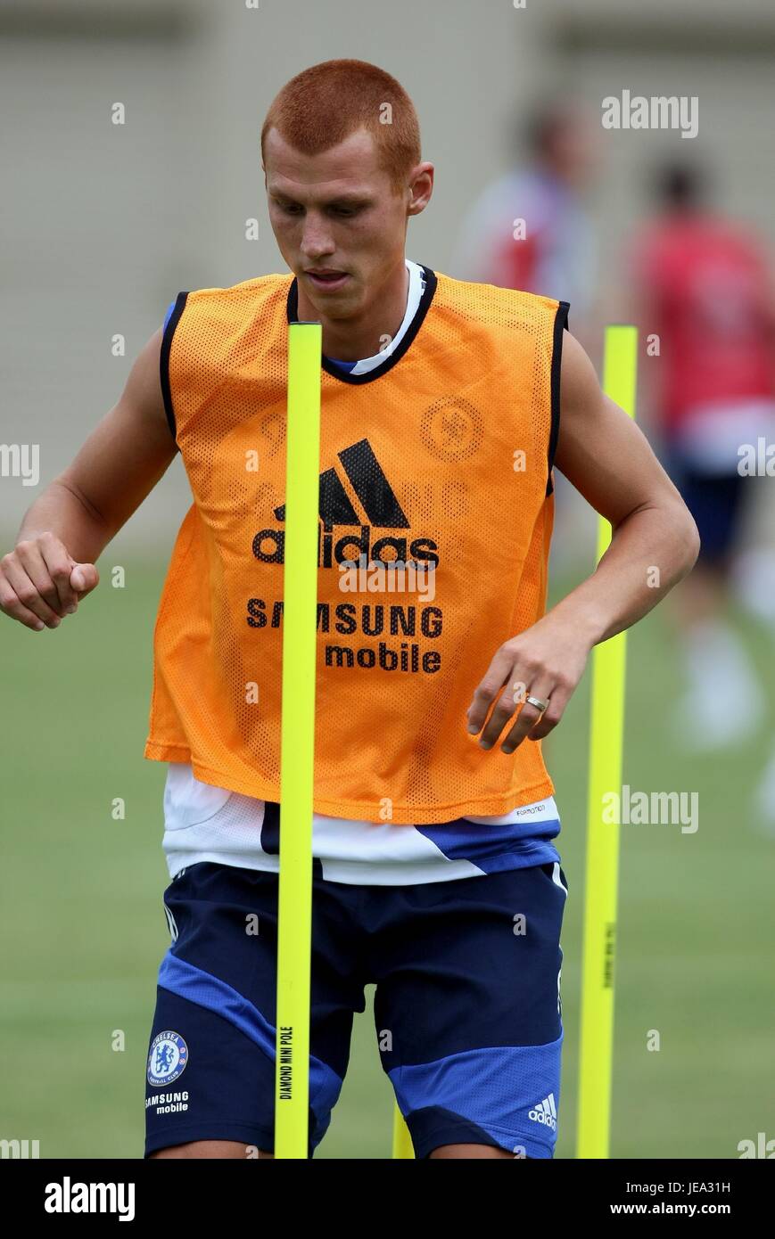 Steve sidwell chelsea hi-res stock photography and images - Alamy