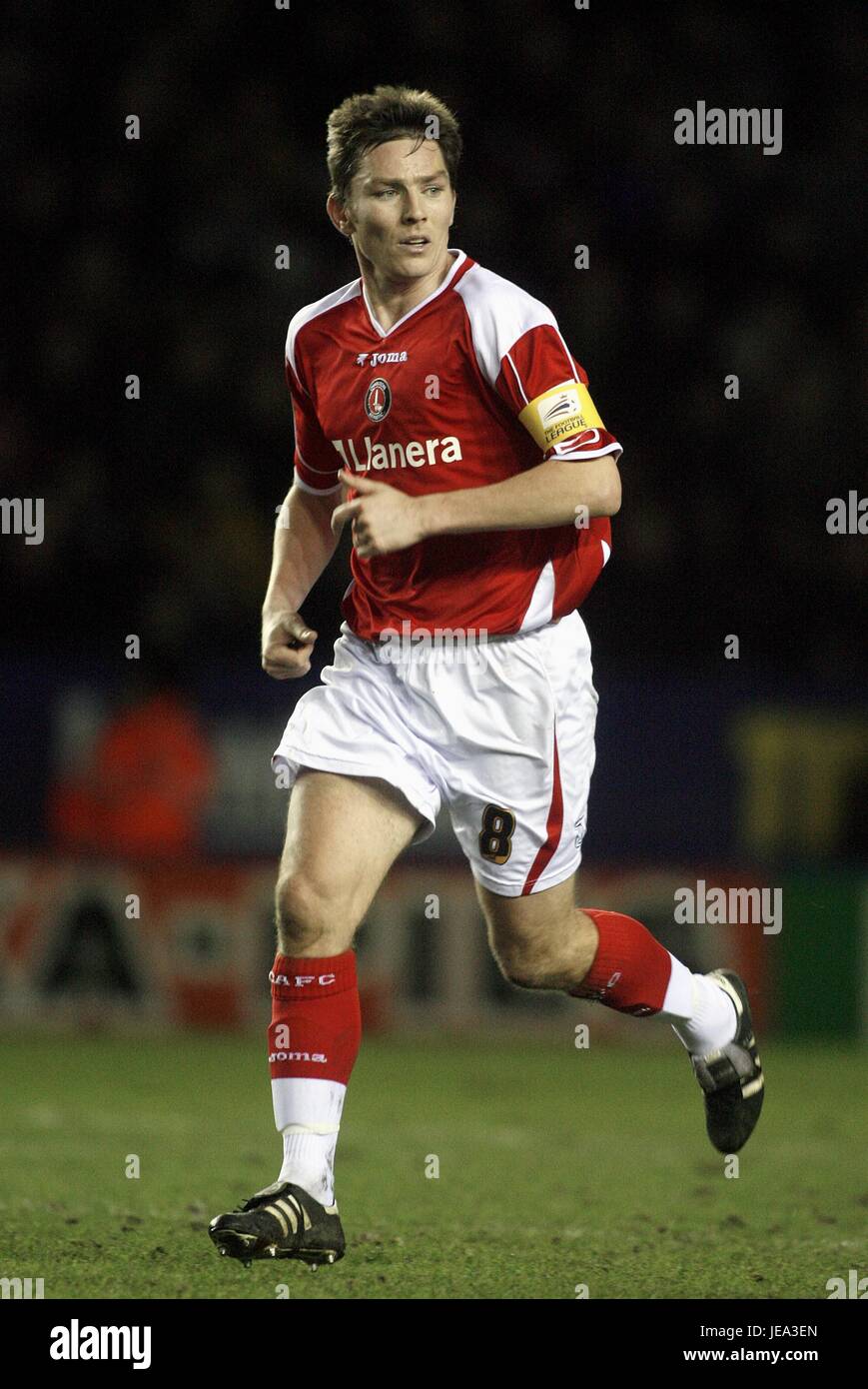 MATT HOLLAND CHARLTON ATHLETIC FC WALKERS STADIUM LEICESTER ENGLAND 29 ...