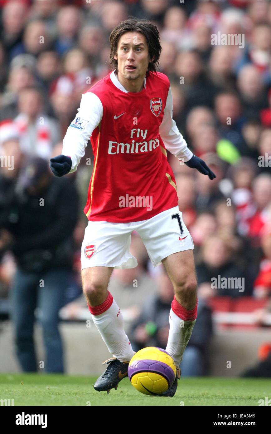 Emirates stadium tomas rosicky hi-res stock photography and images - Alamy