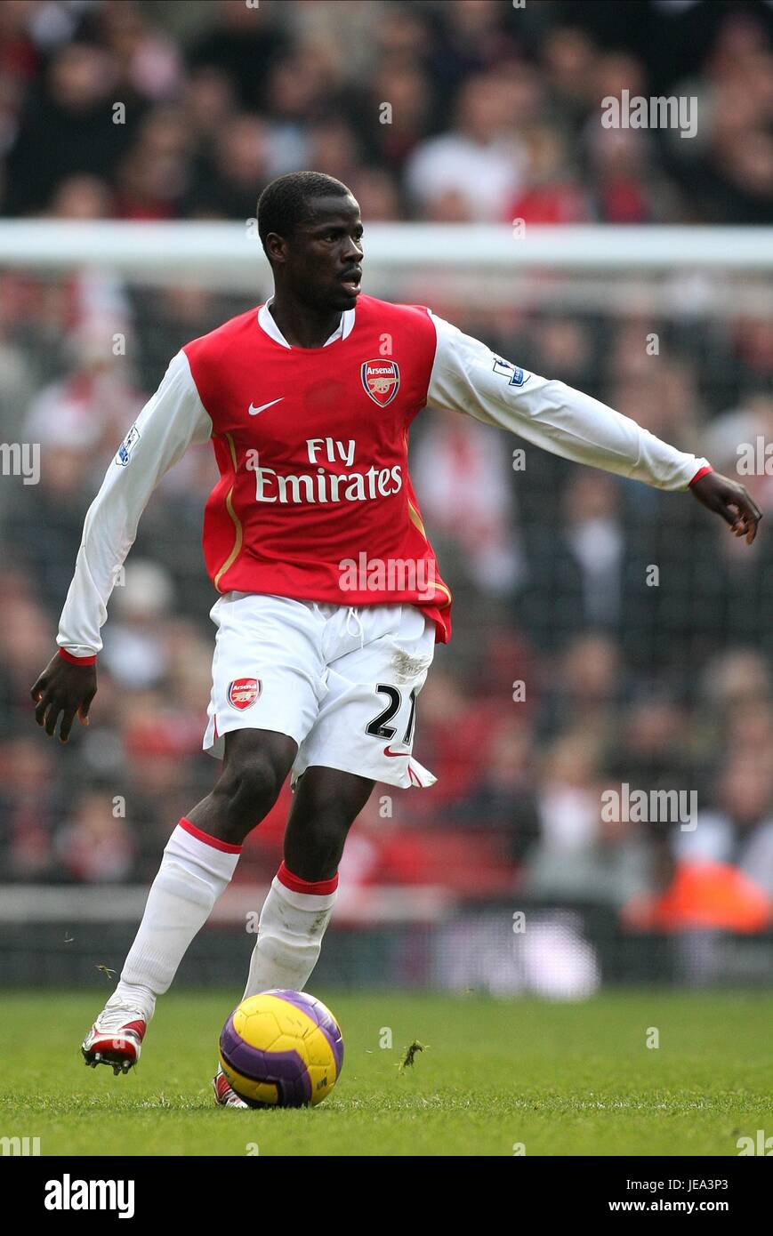 EMMANUEL EBOUE ARSENAL FC THE EMIRATES STADIUM LONDON ENGLAND 22 ...