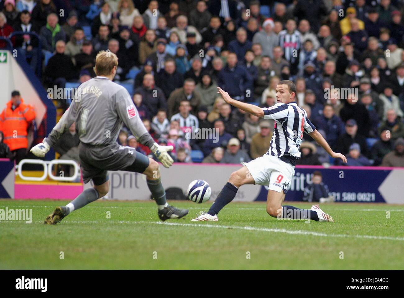 ROMAN BEDNAR SCORES FOR WEST B WEST BROM V CHARLTON THE HAWTHORNS WEST ...