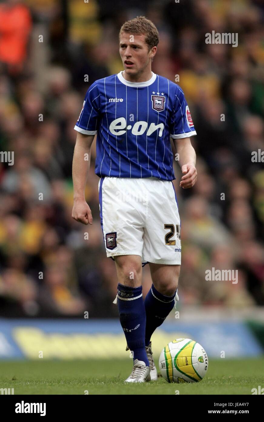 Ipswich town v norwich city hi-res stock photography and images - Alamy