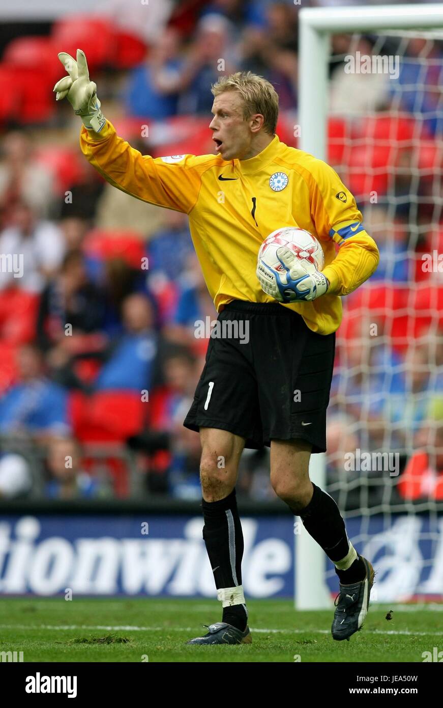 MART POOM ESTONIA WEMBLEY STADIUM LONDON ENGLAND 13 October 2007 Stock ...