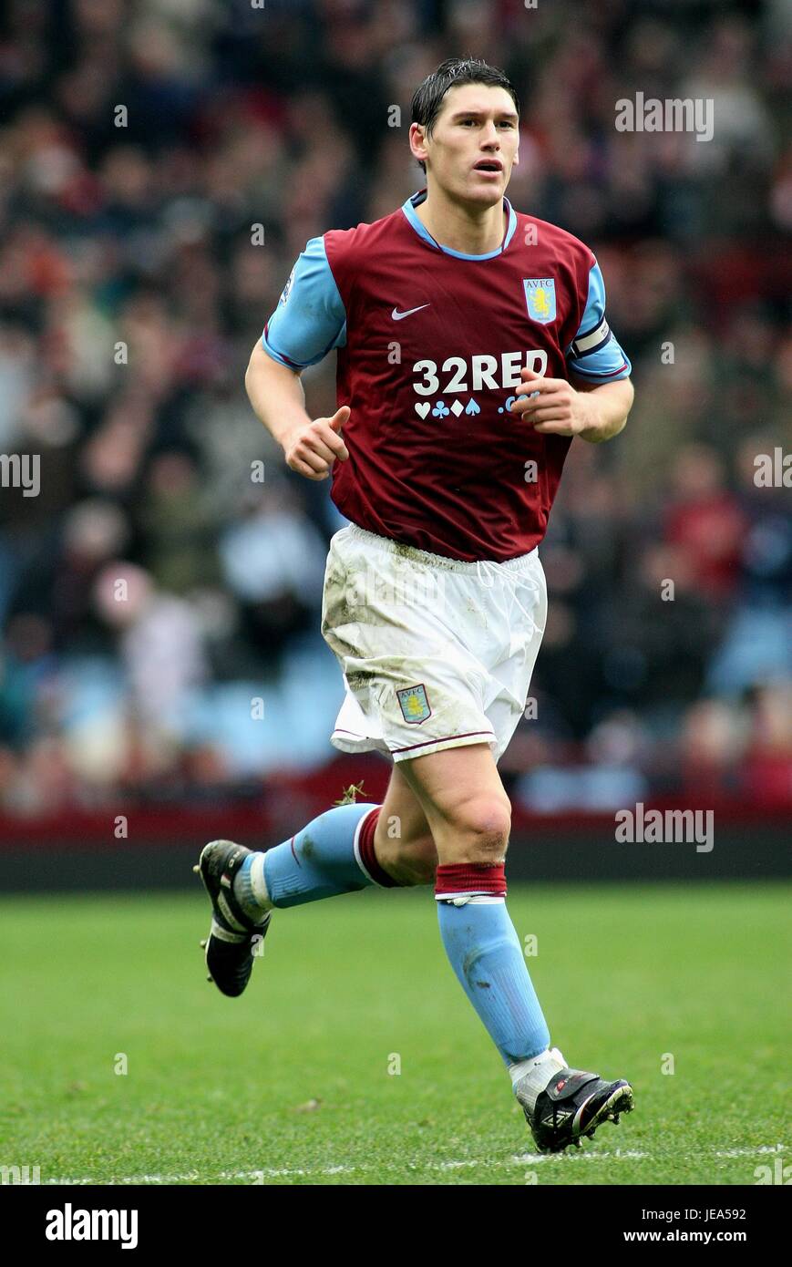 Gareth barry football villa hi-res stock photography and images - Alamy