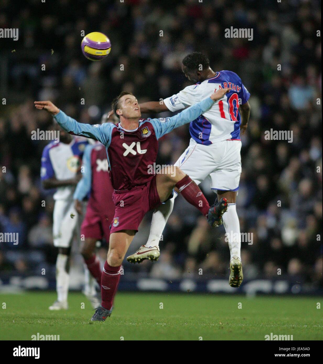 Blackburn rovers benni mccarthy hi-res stock photography and images - Alamy