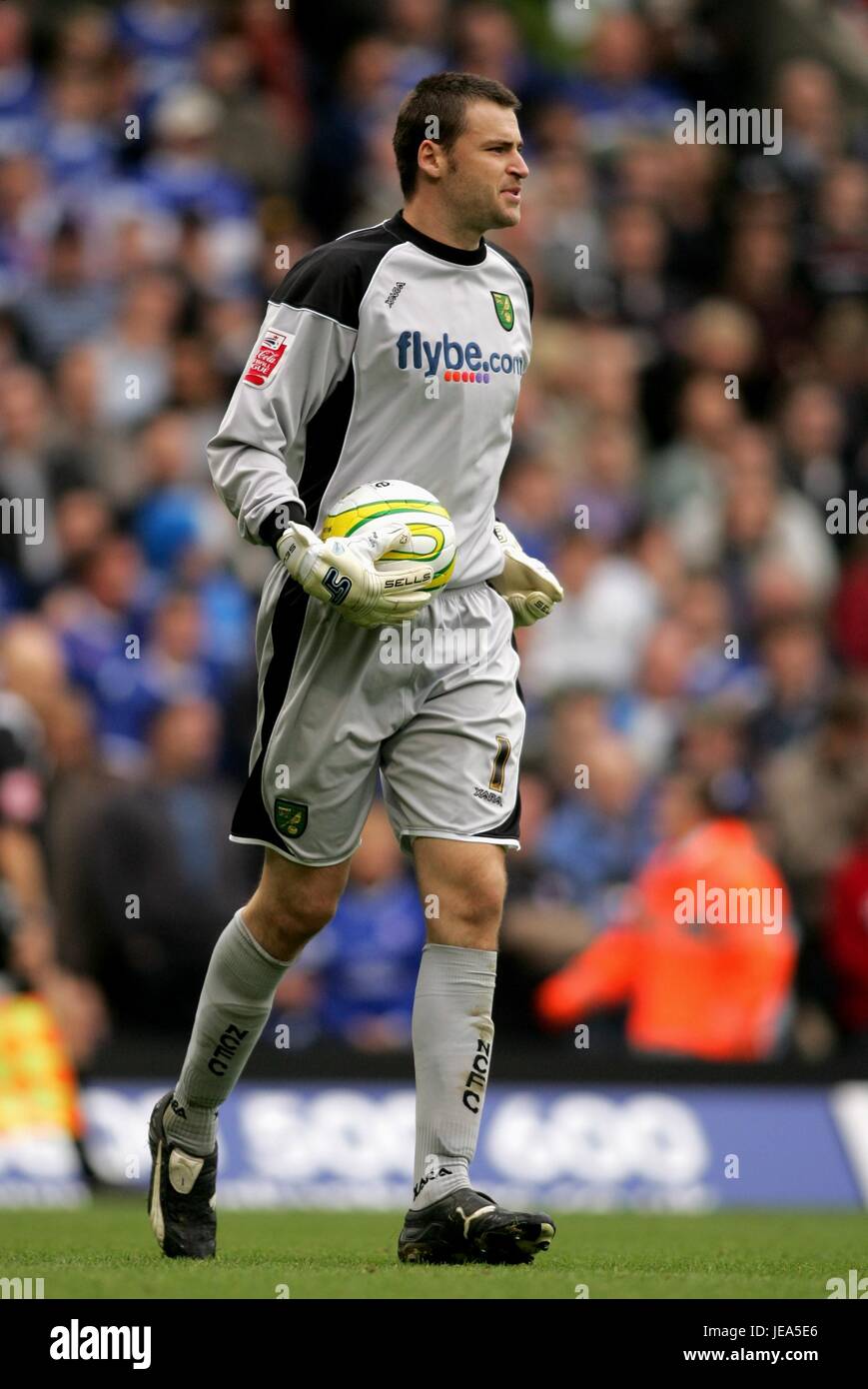 Norwich city carrow road hi-res stock photography and images - Alamy