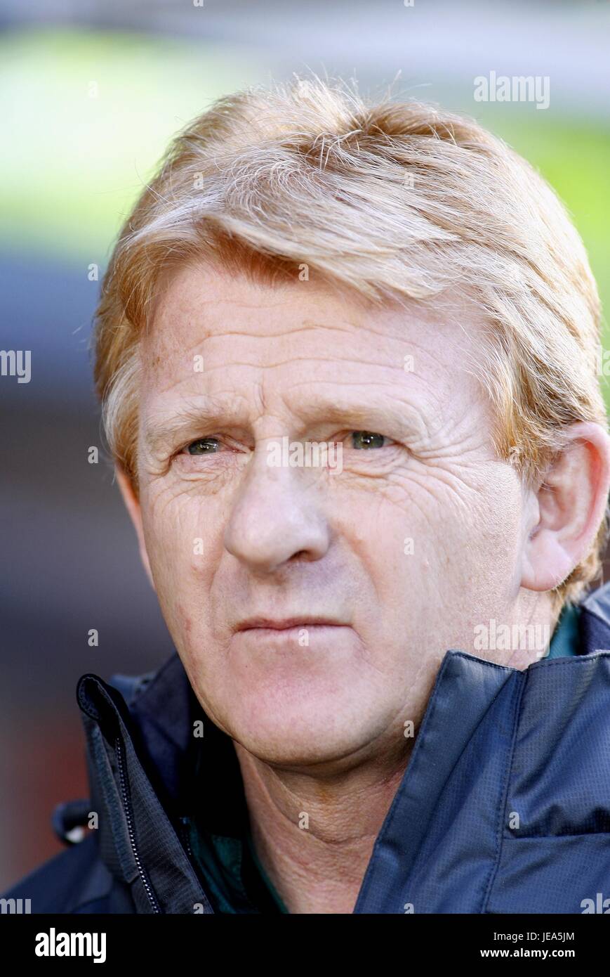 Football gordon strachan hi-res stock photography and images - Alamy